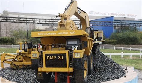 Дарханы төмөрлөгийн үйлдвэр энэ онд 17 3 тэрбум төгрөгийн цэвэр ашигтай ажиллажээ