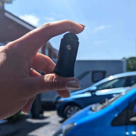 Olixar Basics W Dual Usb A Port Car Charger Black