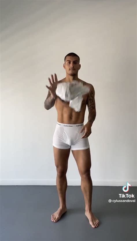 Cylus Sandovals Feet