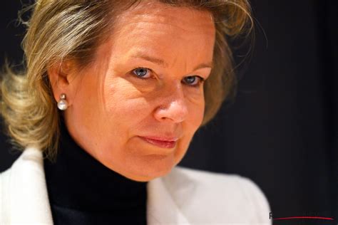 Waarom Gooide Koningin Mathilde Met Okkernoten Royalty 24 7
