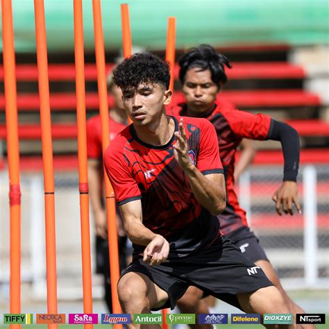 Tiffy Army Fc សមាគមកីឡាបាល់ទាត់ ខ ភ ម