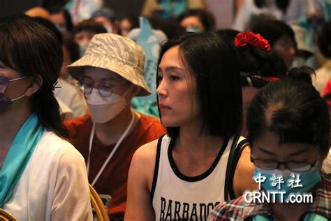 中评镜头：柯p姊妹选哲之友会有空姐应援团