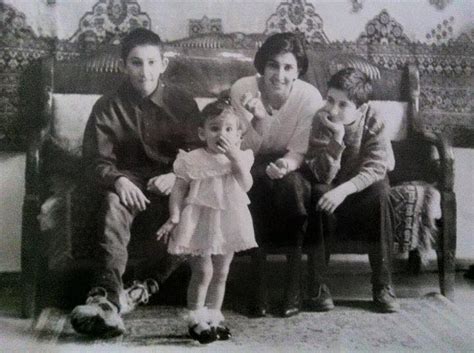 როგორ გამოიყურება ფეხმძიმე ნატალია ქუთათელაძე ნანი ბრეგვაძის შვილიშვილი პირველ შვილს ელოდება