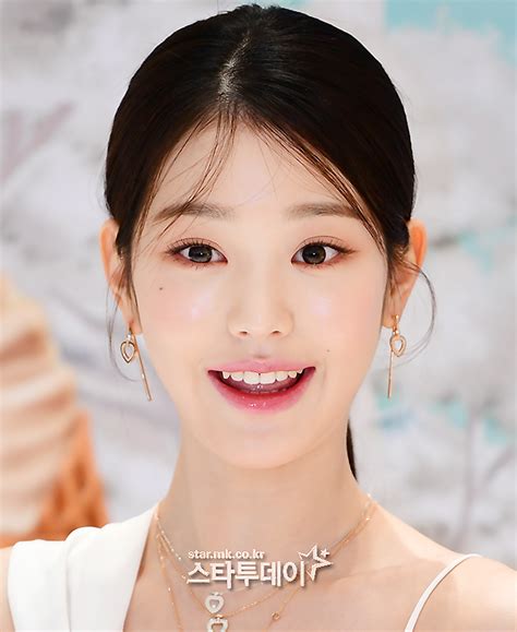 [포토] 장원영 예쁜 미소 스타투데이