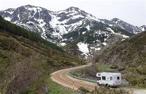 유아와 어린이를 위한 가족 캠핑 꿀팁