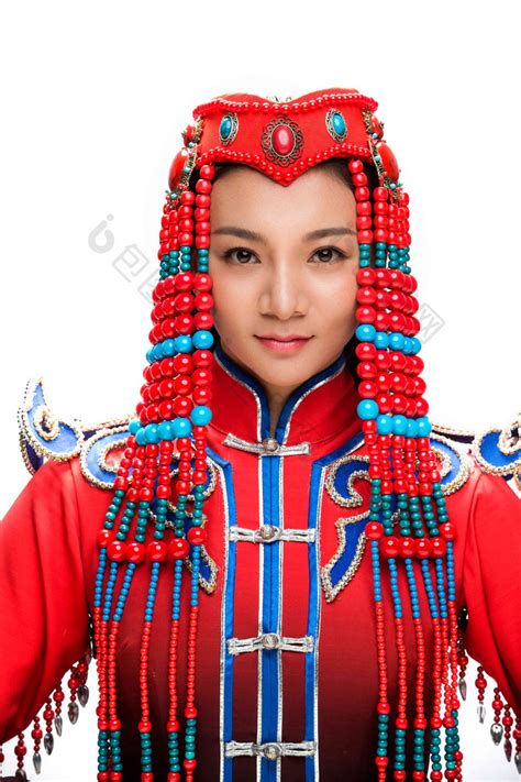 穿着蒙古族服饰的女人 包图企业站