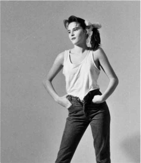 მსოფლიოში ერთ ერთი ყველაზე ცნობილი ქალი პლასტიკურ ოპერაციებამდე იცანით