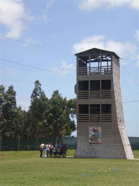Roda De Amigos Passeio De Final De Ano Ao Campo Aventura