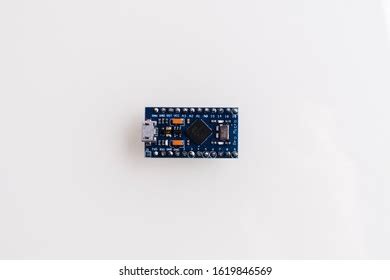 Vektor Stok Arduino Nano Top View Illustration Tanpa Royalti Shutterstock