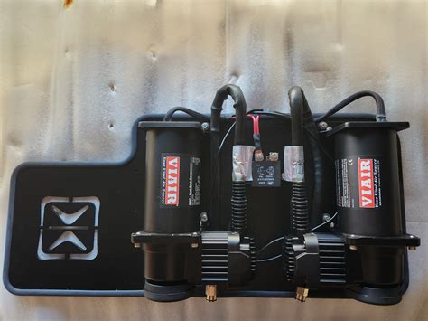 Accuair Dual 380c Dual Air Compressors With Mount Accuair Suspension