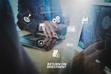 비즈니스 팀 회의 존재입니다 사진 전문 투자자 새로운 시작 프로젝트입니다 재무 관리자 회의 합니다 디지털 태블릿 노트북 컴퓨터