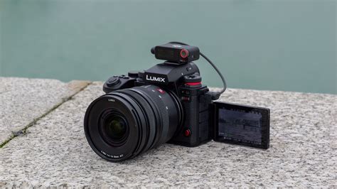 Panasonic Lumix S1r Ii Vs Lumix S5 Ii Time To Upgrade Techradar