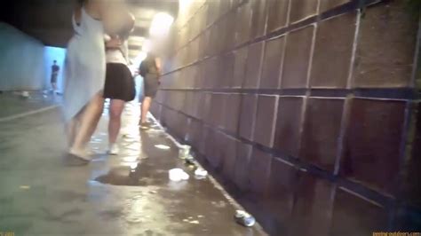 Genuine Pee Desperation Girl Peeing Super…