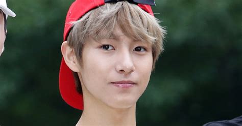 Nct드림 런쥔 귀여운 노란병아리 뮤직뱅크 출근길