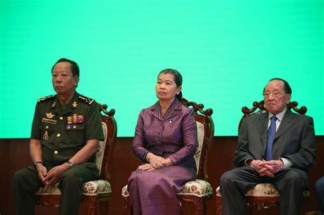 សម្ដេចតេជោ ហ៊ុន សែន៖ ខ្ញុំមានចិត្តឆេវឆាវ តែចិត្តធ្ងន់បំផុត ចំពោះការសម្រេចចិត្តលើជោគវាសនាជាតិ