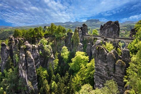 Alemania Puente De Bastei Sajonia Parque Nacional Suiza Sajona Imagen De Archivo Imagen De