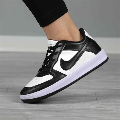 نایک جردن مشکی سفید بهار فروشگاه اینترنتی حاج عمو