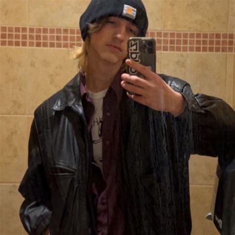 Hayden Kay Popper Dropper Snapchat Stories Spotlight And Lenses