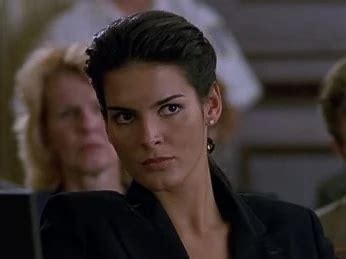 Angie Harmon Law And Order