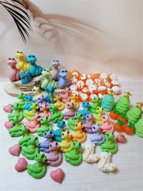 Новорічне мило — ціна 18 грн у каталозі Сувеніри Купити товари для