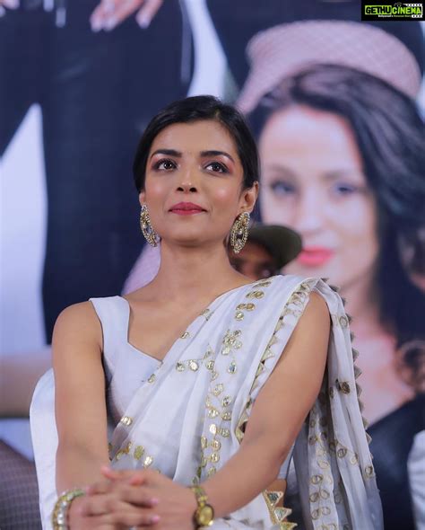 Actress Ashna Zaveri 2018 Latest Hd Images Gethu Cinema