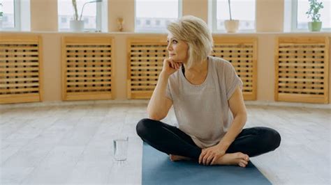 注意 以下是50岁时经常出现的8个健康问题