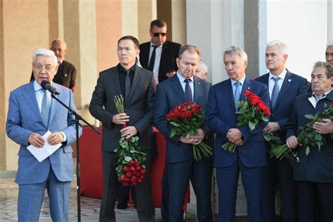 Вице президента «Лукойла Равиля Маганова похоронили в Альметьевске 02 09 2022