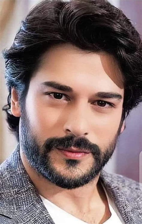 Pin By Ritiale Nonato On Thassio Haircuts For Men Glitter Makeup Looks Best Pose For Photoshoot