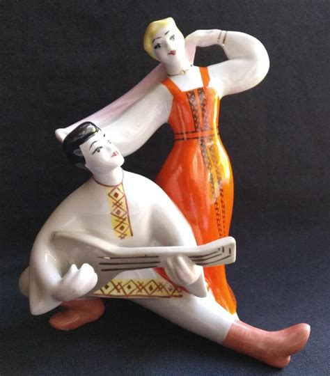 Статуэтка фарфор танцоры полонное пзхк — цена 400 грн в каталоге Статуэтки Купить товары для