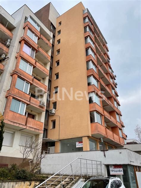 Ексклузивно в Bulnews Маскирани полицаи атакуваха апартамента на Ники Циганчето във Враца