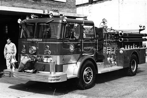 Pin By Brian Cronin On Classic Fire Apparatus Fire Trucks Emergency