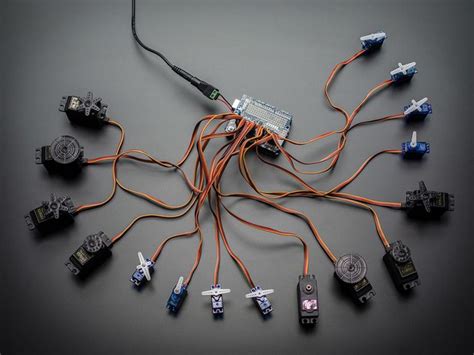 Shield Controlador De Servos PWM 16 Canales Adafruit App Tek