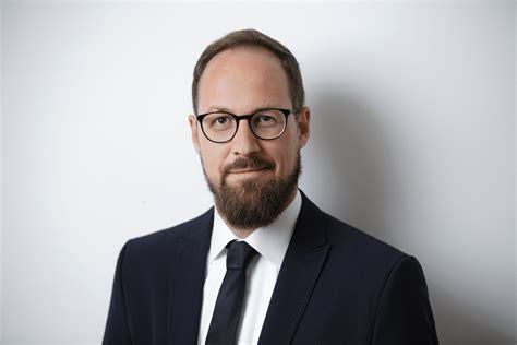 The Book Dominik Meier