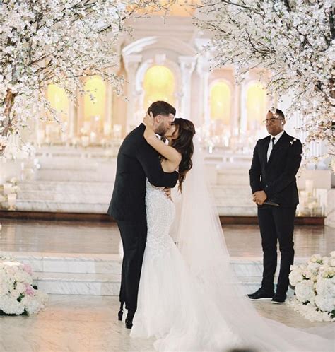 Pin By John Soto On Melissa Molinaro Melissa Molinaro Wedding