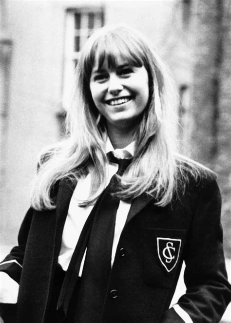 20 Stunning Black And White Photos Of British Actress Susan George From