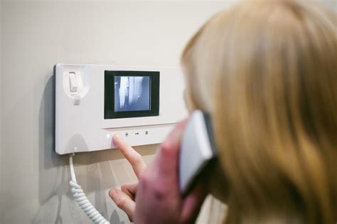 6 Reasons Why You Need A Home Intercom System