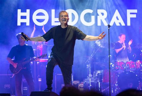 Vestea Serii Despre Dan Bittman Ce A Pățit Solistul Trupei Holograf