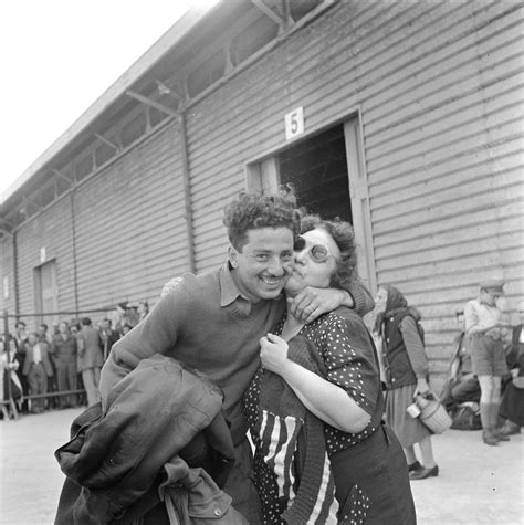 1948 Прибытие новых репатриантов из Болгарии в порт Хайфы Humus — Livejournal