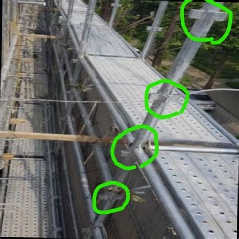 비계 강관파이프에 달린 네모난 부속 이름과 용도가 궁금합니다 지식in