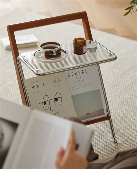 โต๊ะข้างไม้สไตล์นอร์ดิก รุ่น Muu