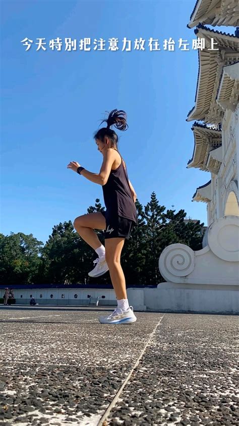 真不用怕 因為沒那麼容易沉啦🥵 （這支片還是有不小心拍到後面泳客，如果你是其中一位，覺得不舒服歡迎私訊我，我馬上刪文👌） Joyce Lin 林小嬋 Facebook