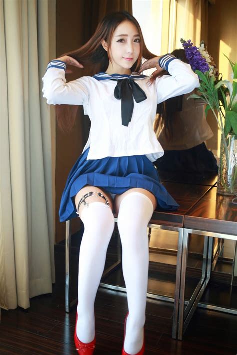 萌妹子性感写真 豪乳少妇学生制服诱惑 美女 养生驿站