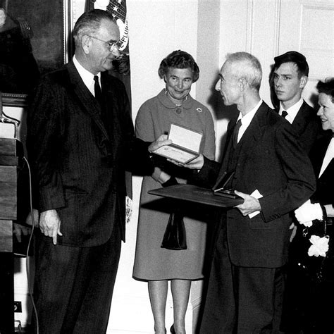 J Robert Oppenheimer Cmg Worldwide