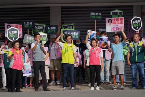 拚政院覆議案反濫權 台中綠營議員街頭宣講 政治 中央社 Cna