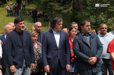 შალვა პაპუაშვილი გვახსენდება ორი წლის წინანდელი დღეები შოვის სტიქია რომელმაც 32 ადამიანი