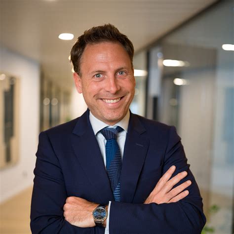 Gil Knops Emotio Law