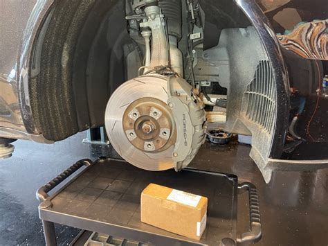 포르쉐 파나메라 4s 엔진오일 및 브레이크 패드 교환 네이버 블로그