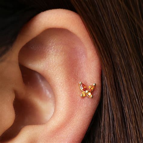 Garnet Butterfly Flat Back Labret Eyrful