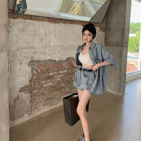 港味春季新款时尚套装韩版宽松短袖衬衫高腰牛仔短裤两件套套装