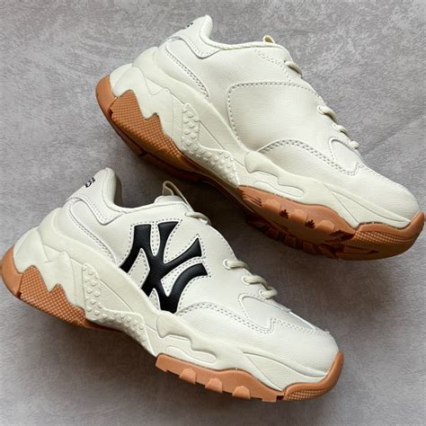 Mlb老爹鞋图片辨别大山谷图库